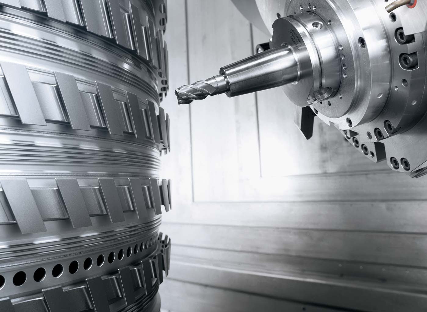 3D Printing vs CNC Machining: Which One to Choose?